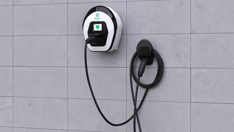 Free2move eSolutions : solutions de recharge véhicule électrique