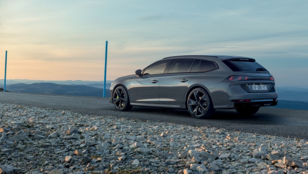 Nouvelle Peugeot 508 SW PSE HYBRIDE RECHARGEABLE : LE BREAK SPORTIF ...