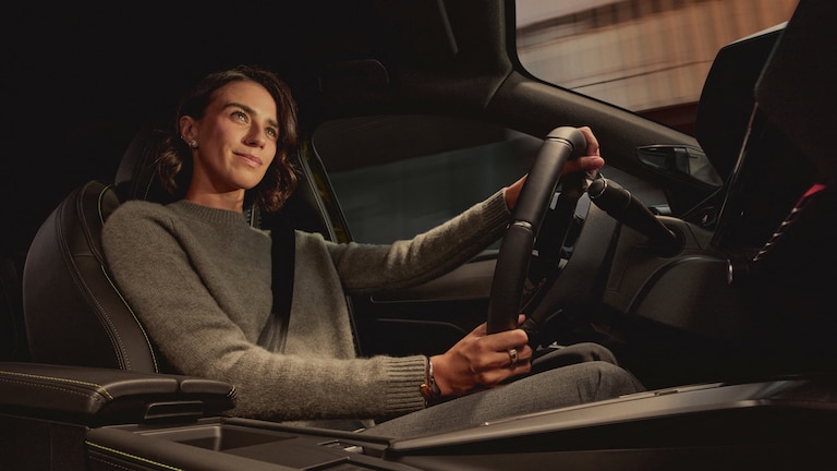 Nouvelle PEUGEOT 408 Hybride rechargeable | PHEV & MHEV